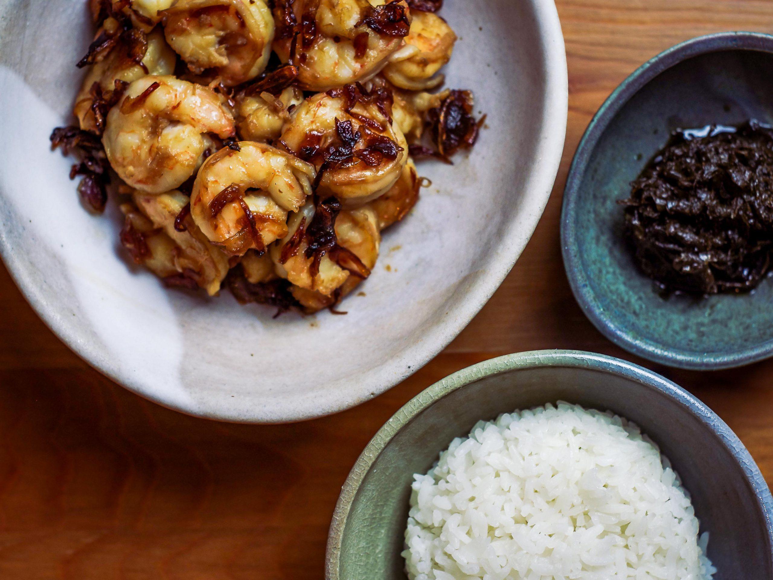 Shallot prawns: A genius 3-ingredient dish | Periuk.my