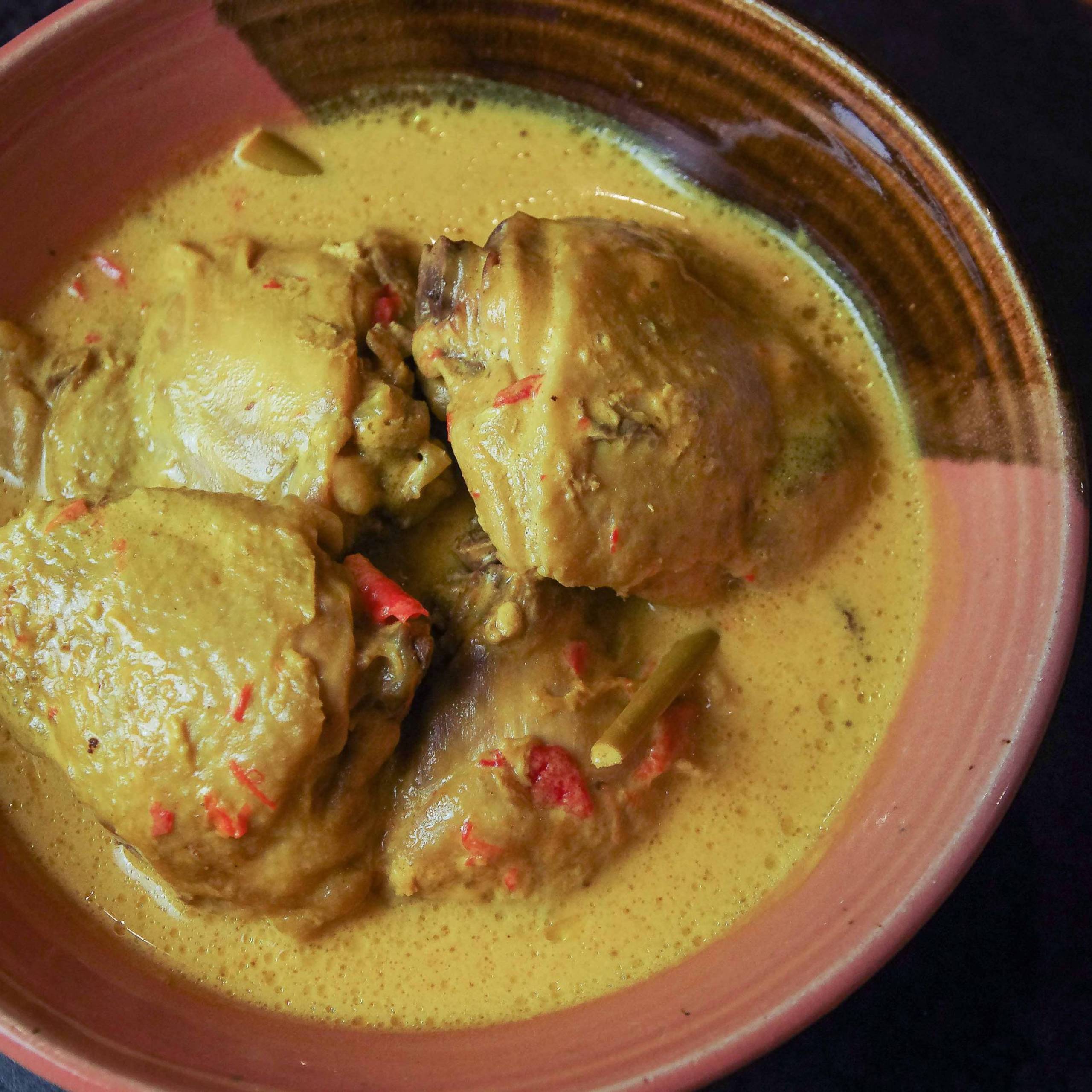 Yam chicken: A homestyle braise for weeknights | Periuk.my
