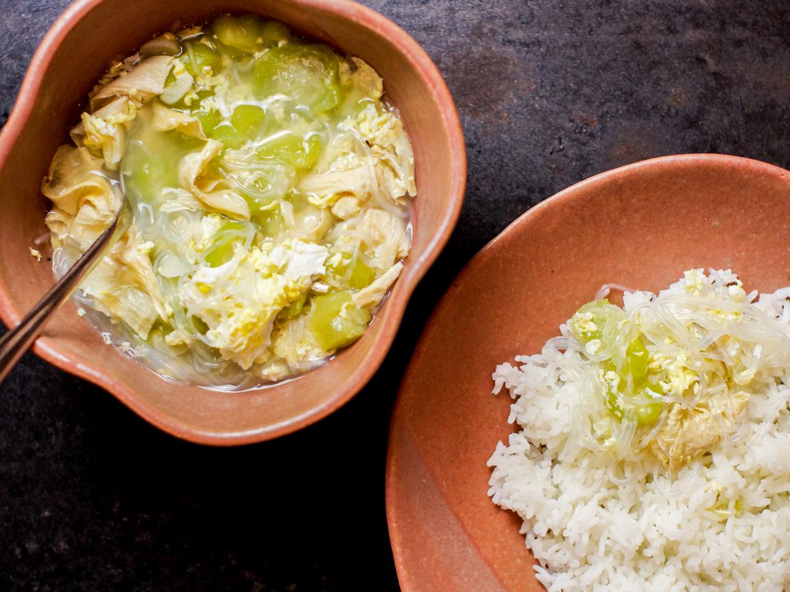 Sup petola: Cara enak dan sihat untuk memasak petola | Periuk.my