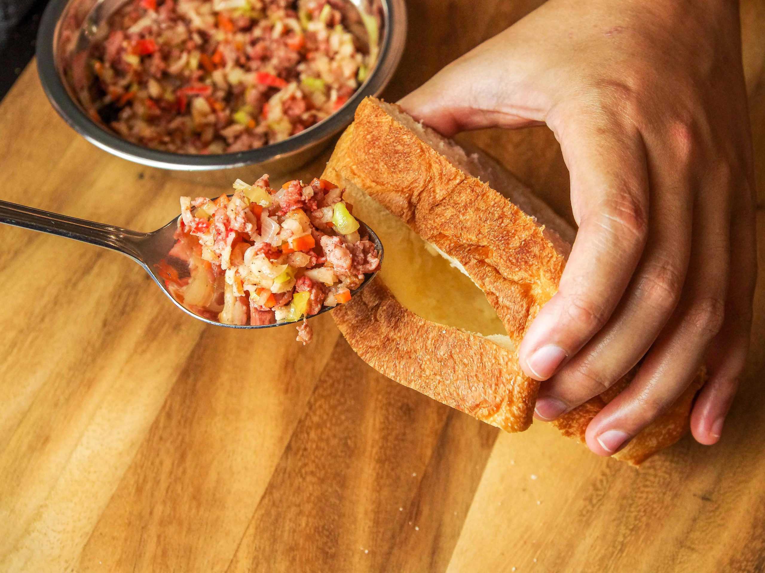 Roti babi: A kopitiam classic at home | Periuk.my