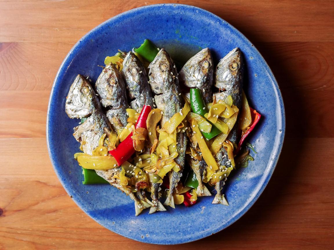 Sambal ikan halba: Rempah halba berlimpah di dalam lauk ini | Periuk.my